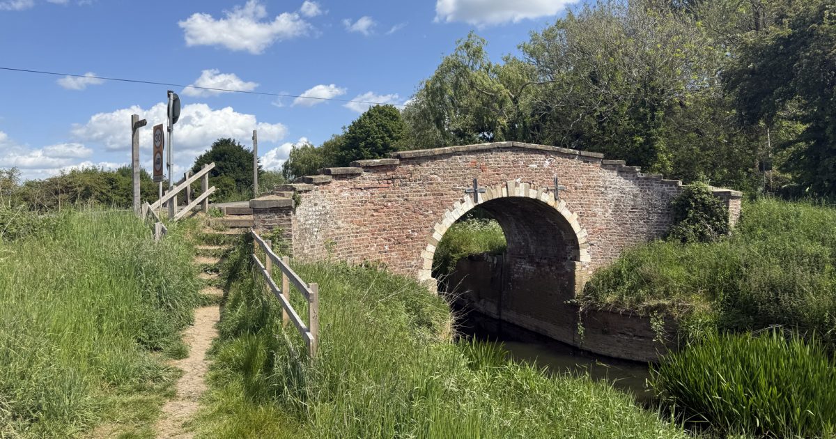 Ebor Way Day 2 - Sheriff Hutton to York | The Walking Diary