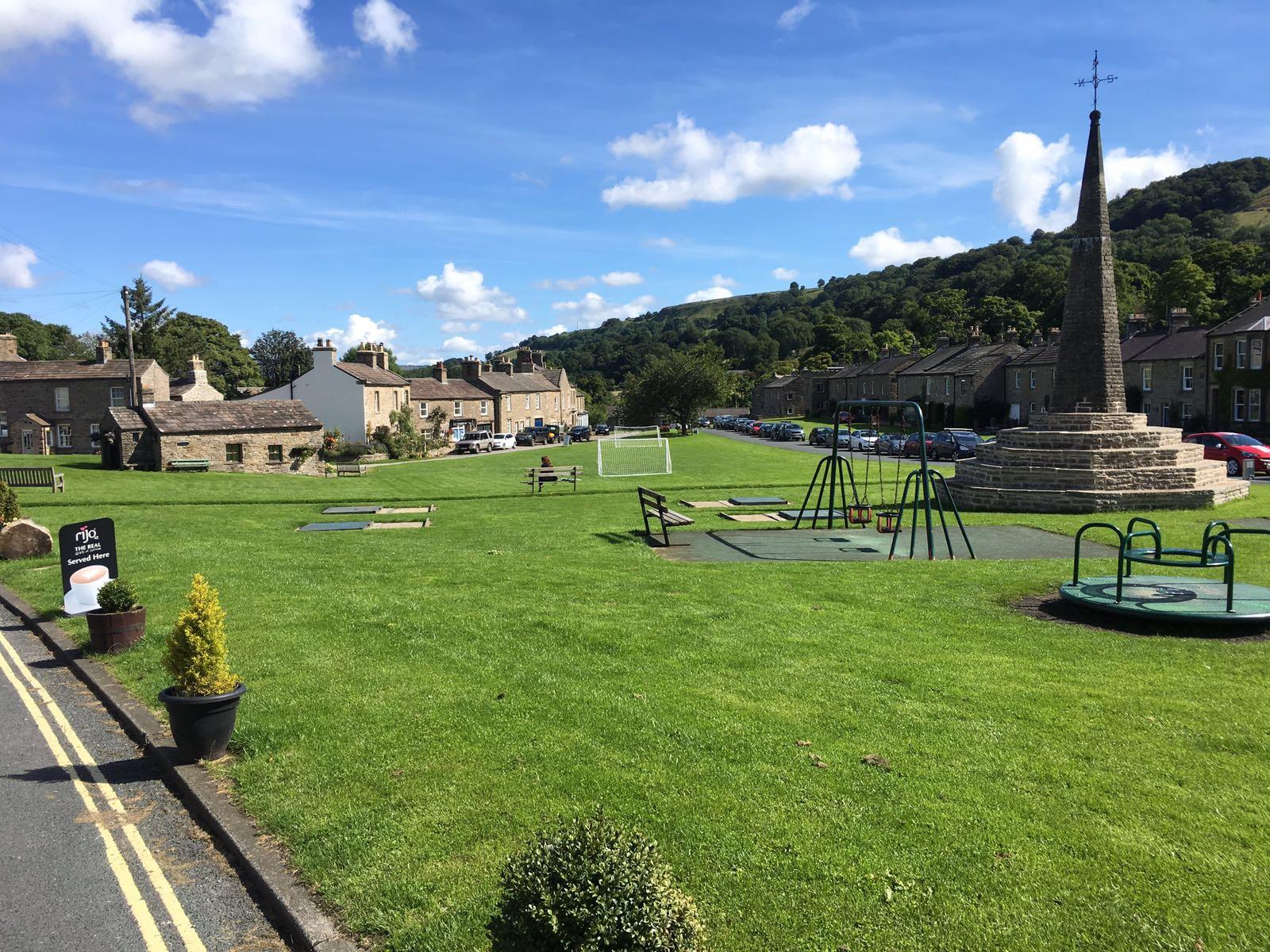 The Walking Diary | Summer Walk 2017 - West Burton, Aysgarth, Aysgarth ...