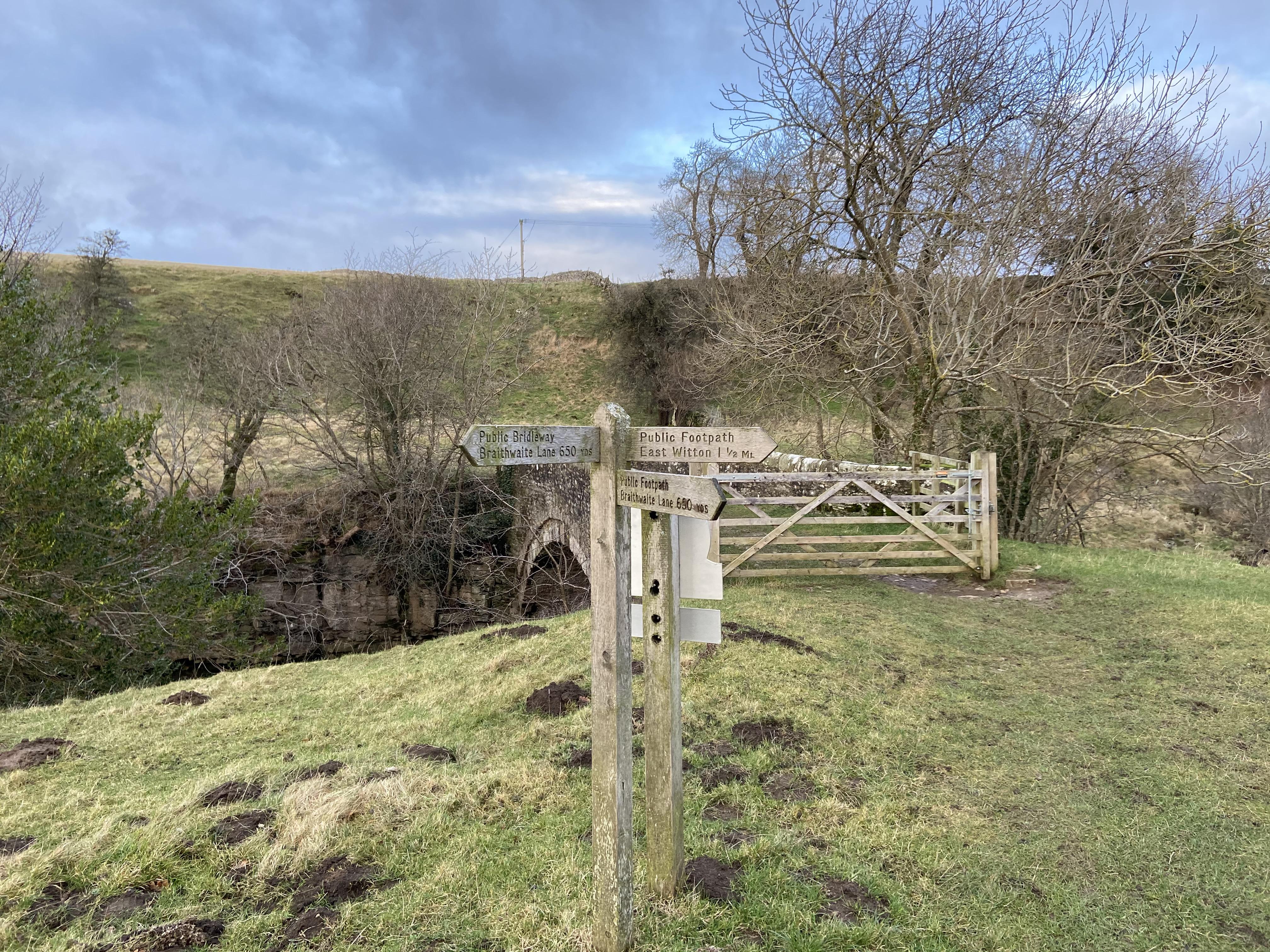 The Walking Diary | Wensley to Middleham via Spennithorne, Ulshaw ...